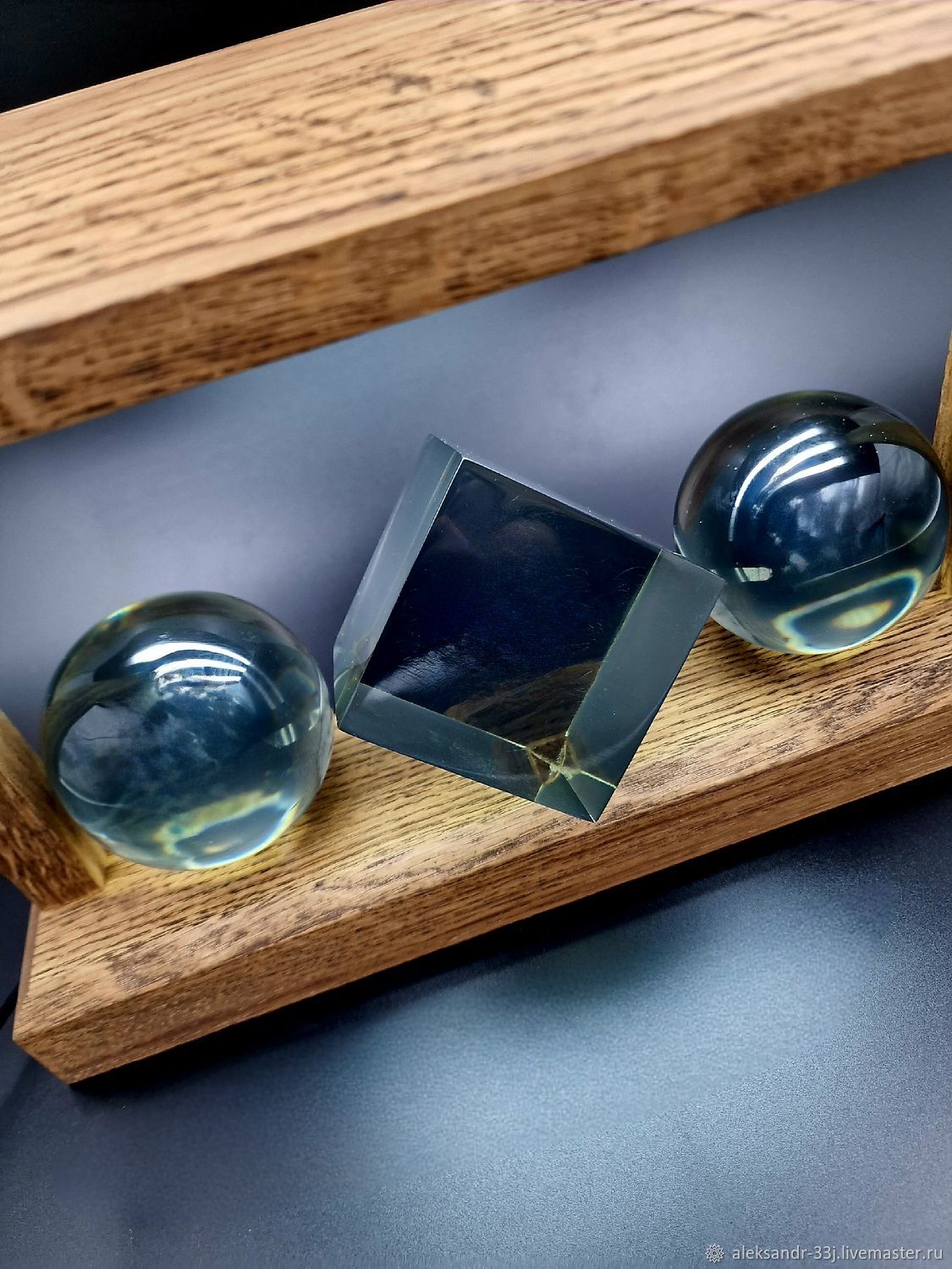 Светильник из дуба и эпоксидной смолы "Фигуры" в интернет-магазине ...