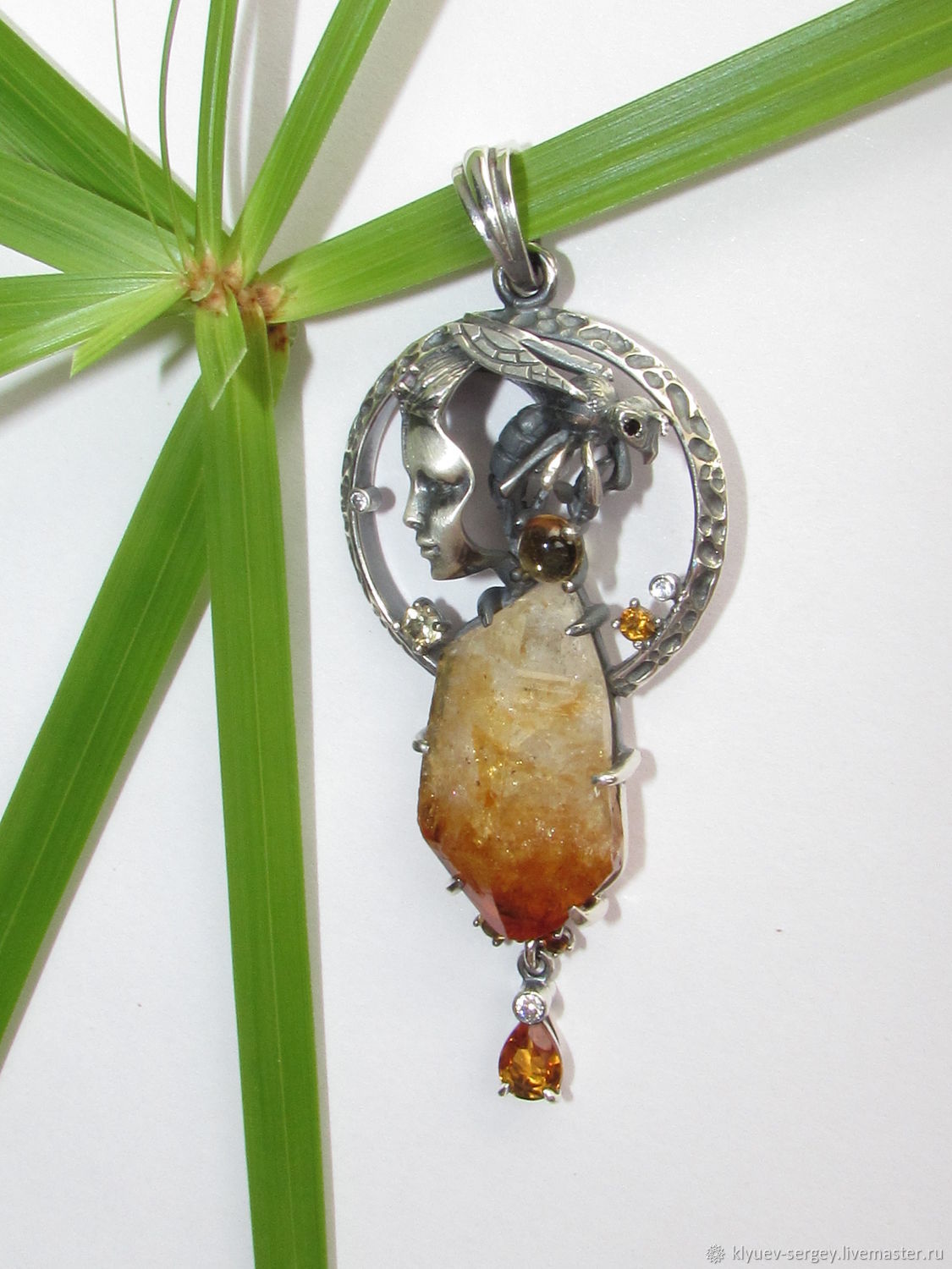 Кулон "Медовуха", лица, оса, пчела на заказ в интернет-магазине Ярмарка ...