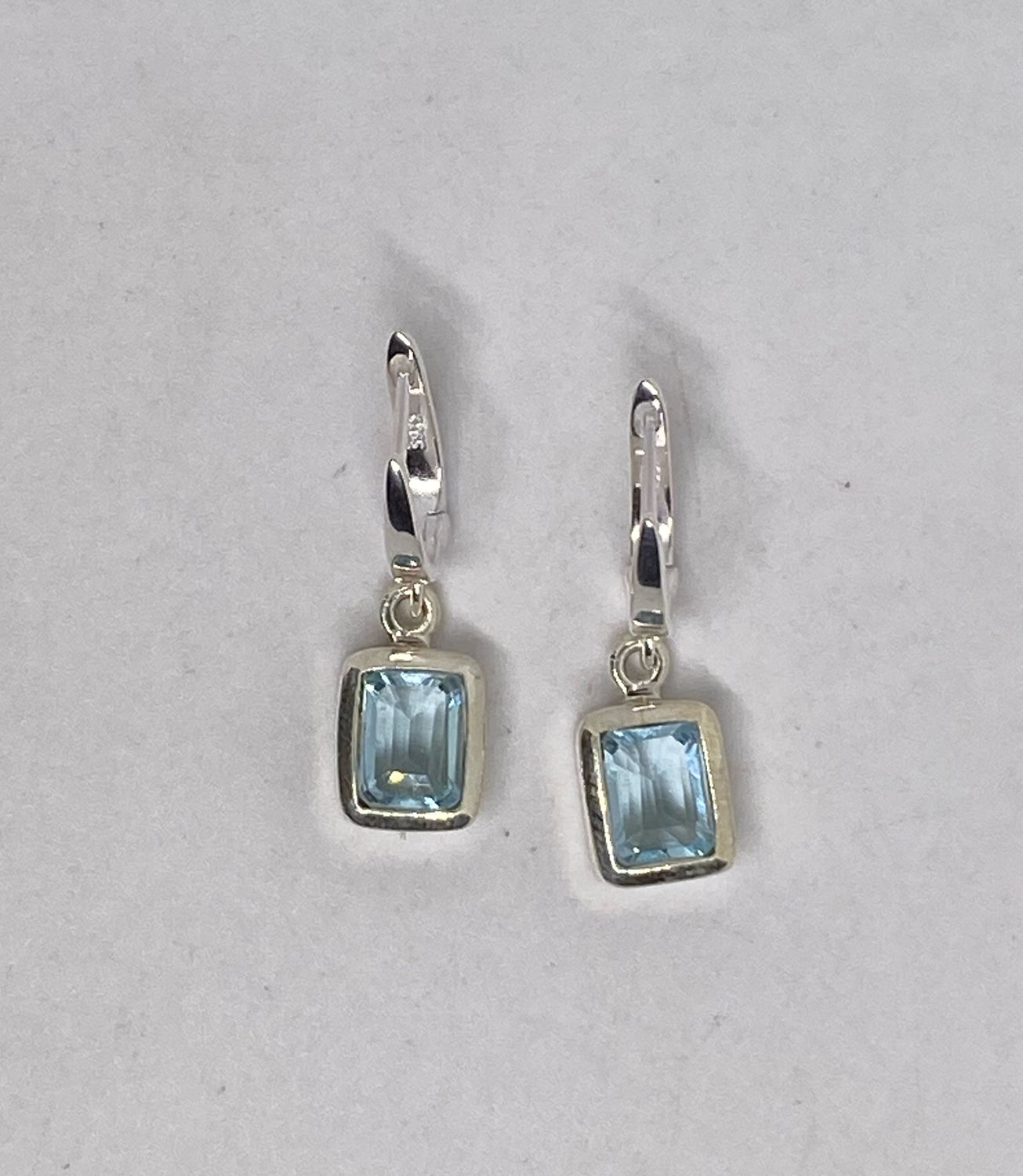 Серьги серебряные с натуральными топазами купить в интернет-магазине ...