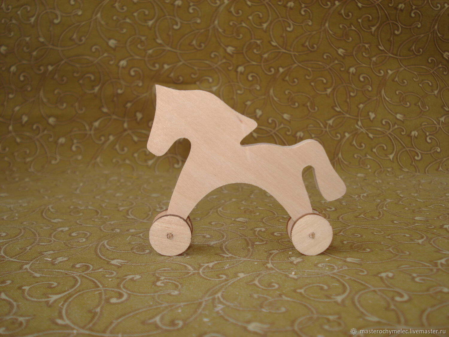 Лошадка на колесиках 7см купить в интернет-магазине Ярмарка Мастеров по ...