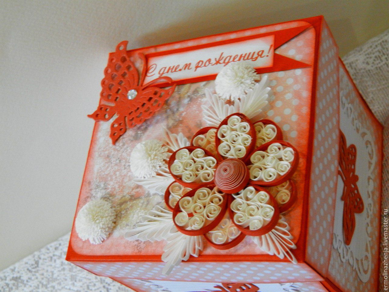 Открытка- коробка с днем рождения "Красно-белая" на заказ в интернет ...