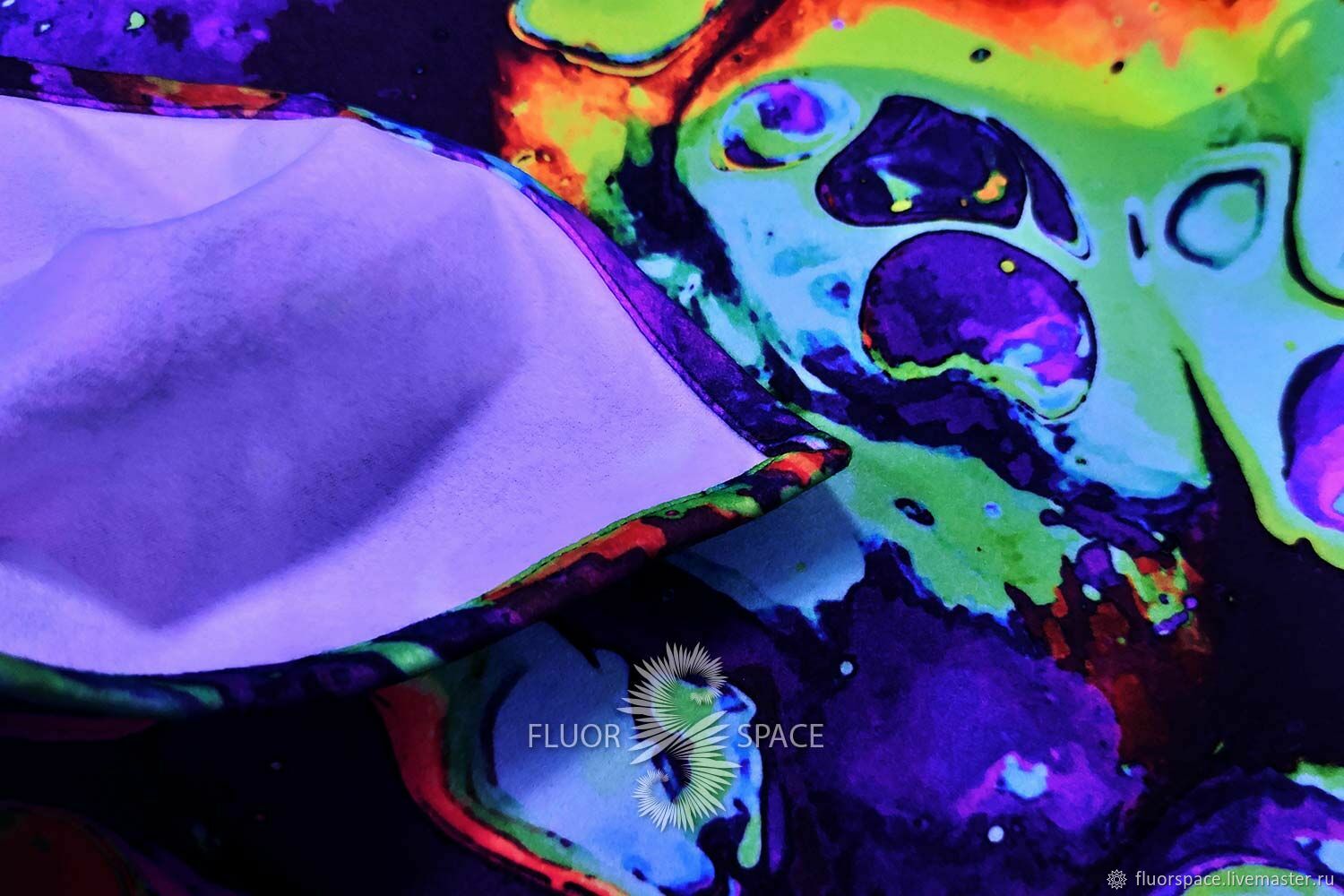 Плед флисовый «Mandala 17», флуоресцентный в интернет-магазине Ярмарка Мастеров по цене 3790 ...