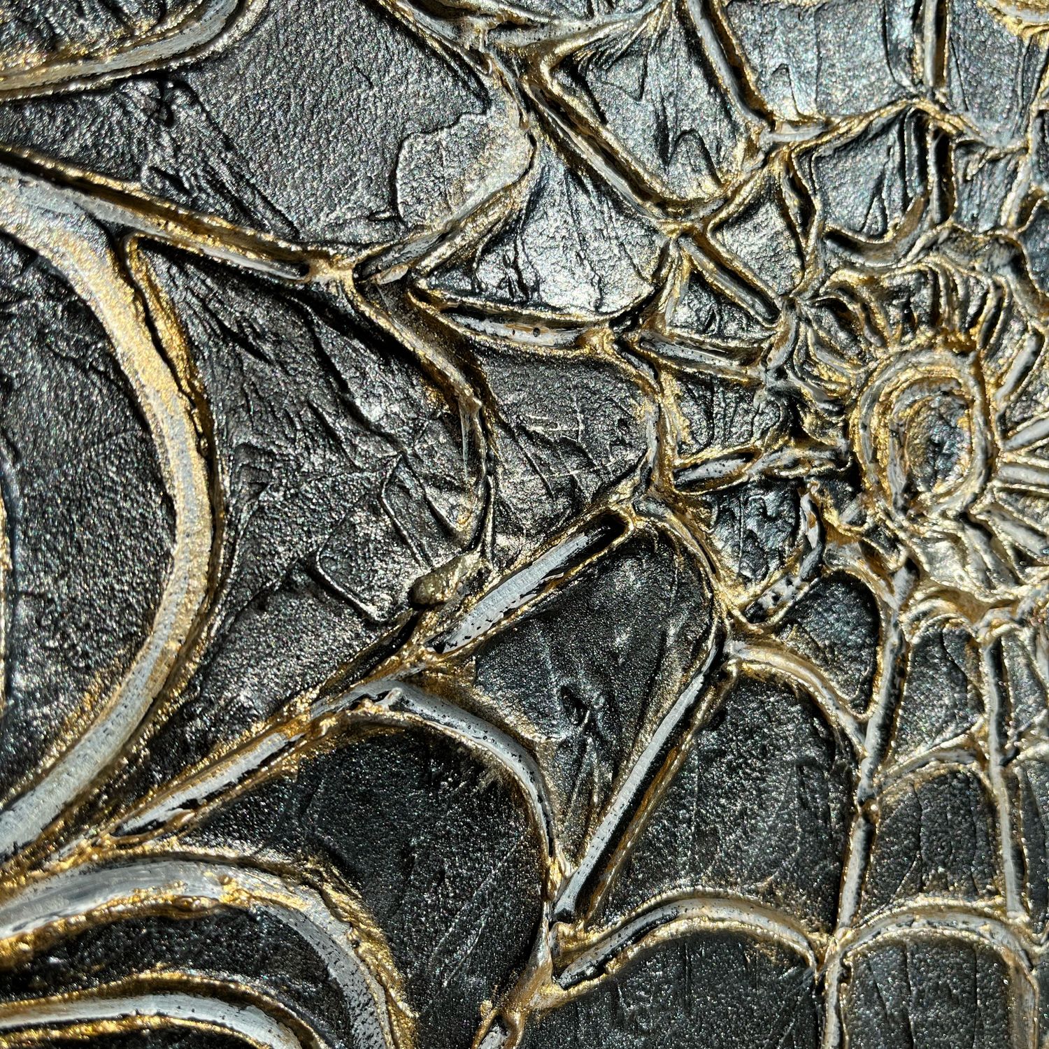 Черная картина с золотом «Паутина» в интернет-магазине Ярмарка Мастеров ...