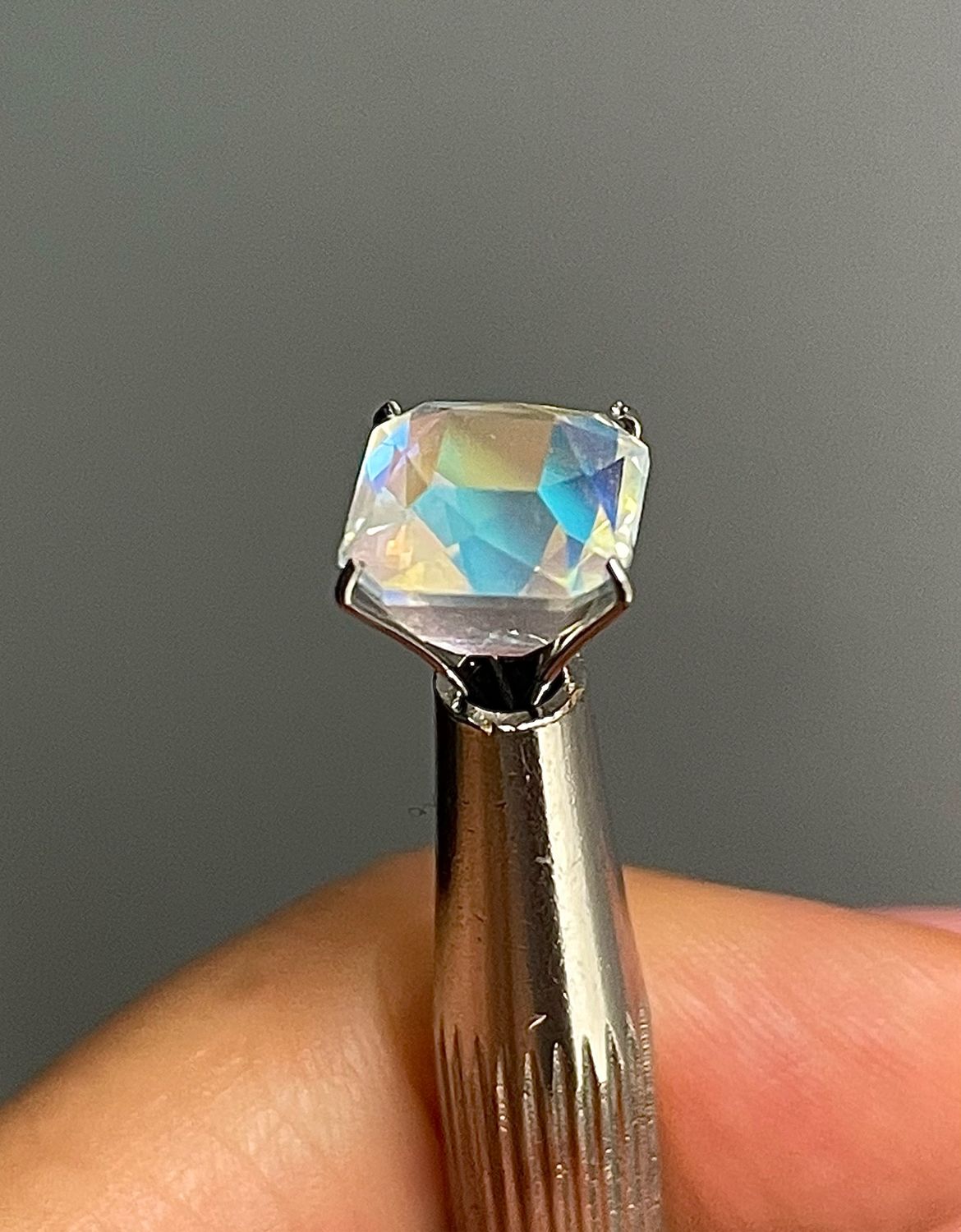 Радужный лунный камень. 3.15 ct Натуральные камни купить в интернет ...