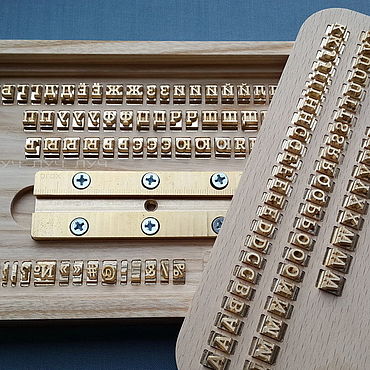 Наборный штамп русско-английский заглавные+строчные – заказать на ...