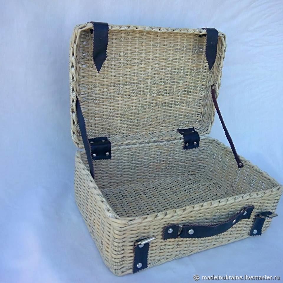 Плетеный чемодан в интернет-магазине на Ярмарке Мастеров | Корзины ...