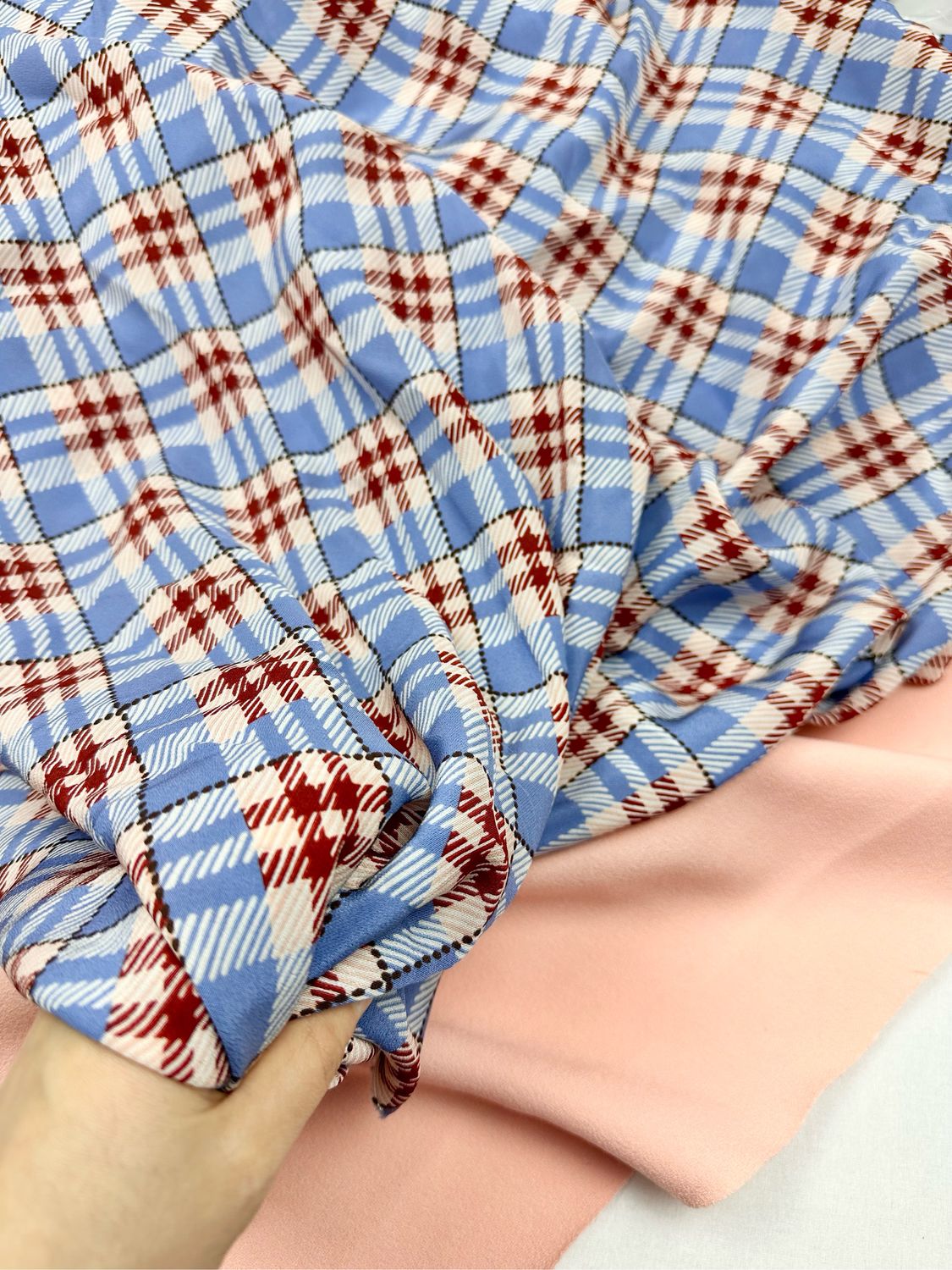 Шёлковый креп Burberry купить в интернет-магазине Ярмарка Мастеров по ...