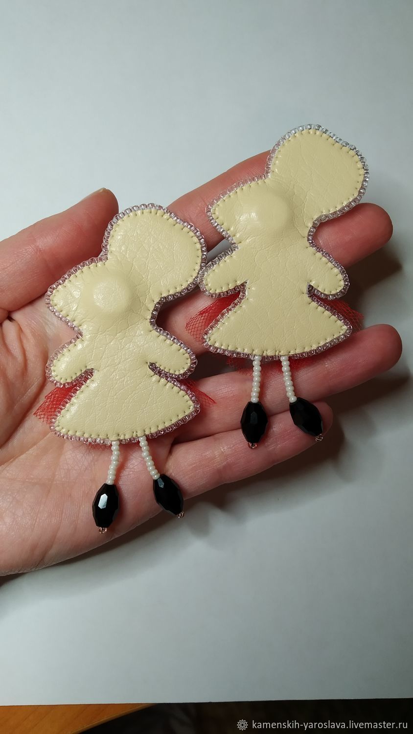 Брошь Мышка на заказ в интернет-магазине Ярмарка Мастеров по цене 2000 ...