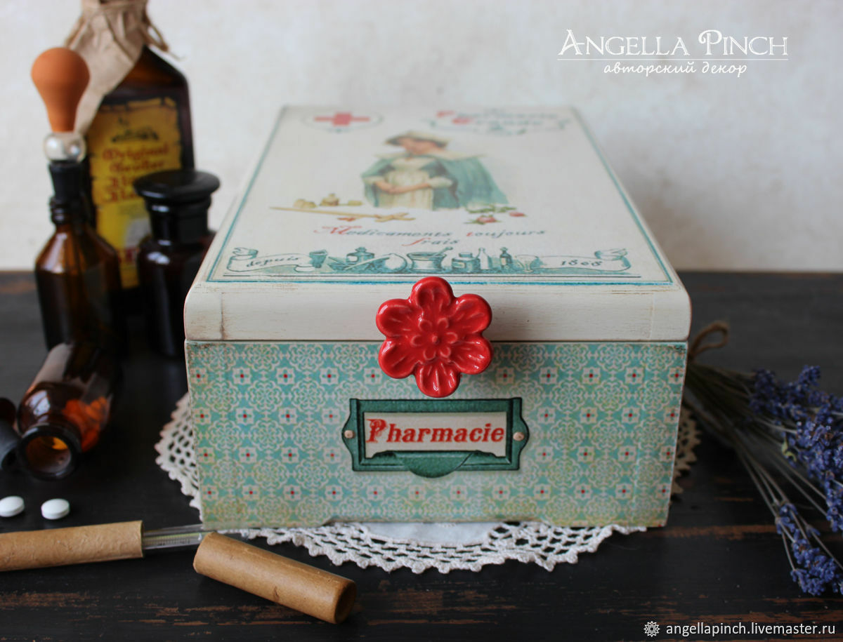 Большая аптечка "Pharmacie Grande" в интернет-магазине на Ярмарке ...