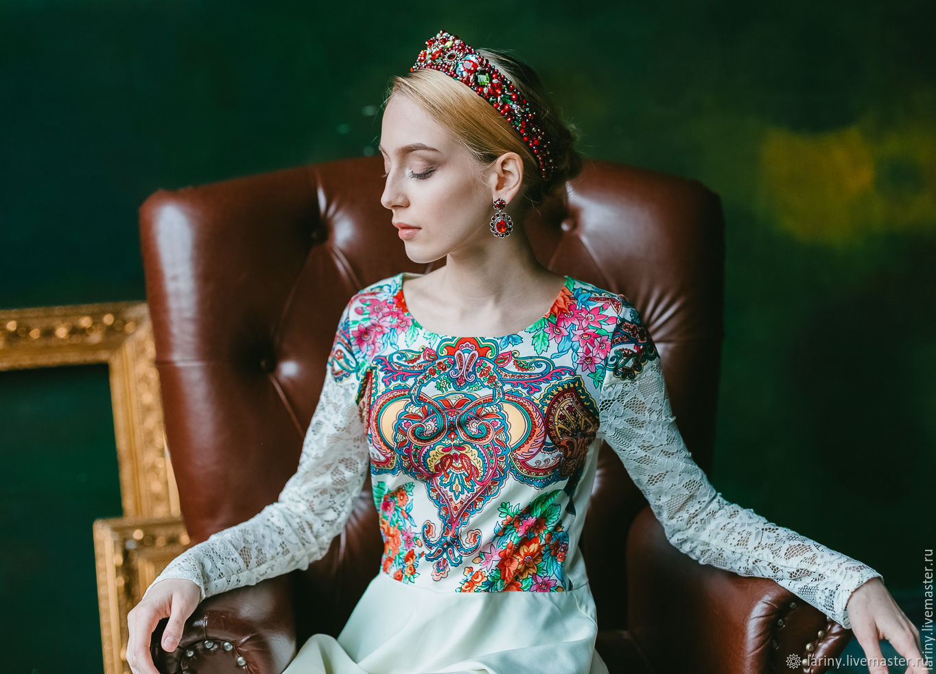 Кокошник КАЛИНА в интернет-магазине Ярмарка Мастеров по цене 9500 ₽ – BOORVRU | Народные ...