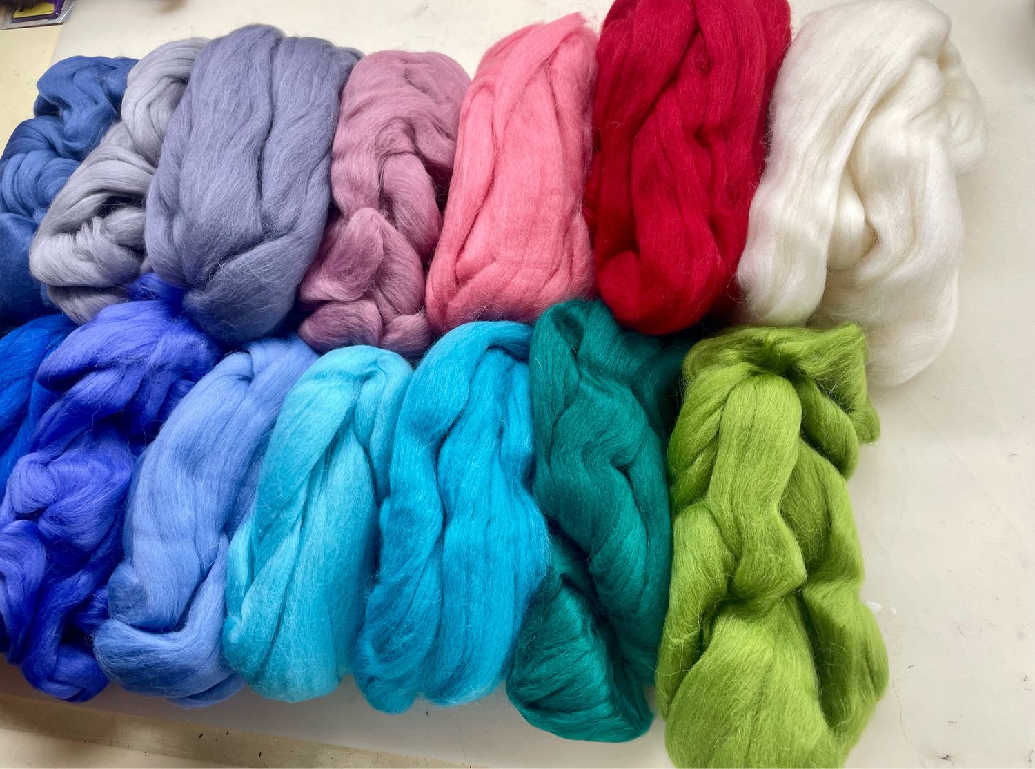 Шерсть для валяния. Набор 15 цветов купить в интернет-магазине Ярмарка ...