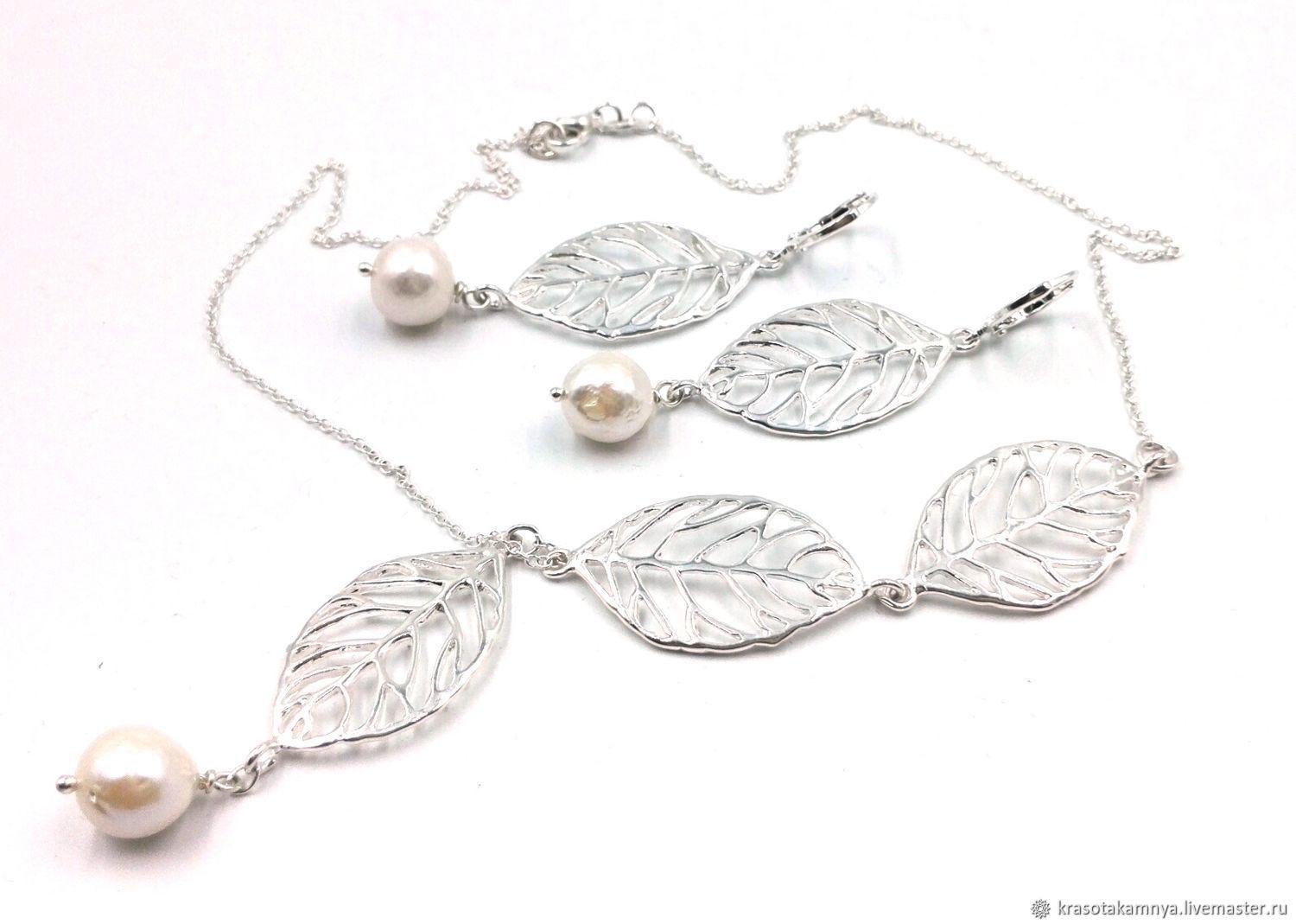Комплект Серебряные листья с жемчугом натуральным в серебре в интернет ...