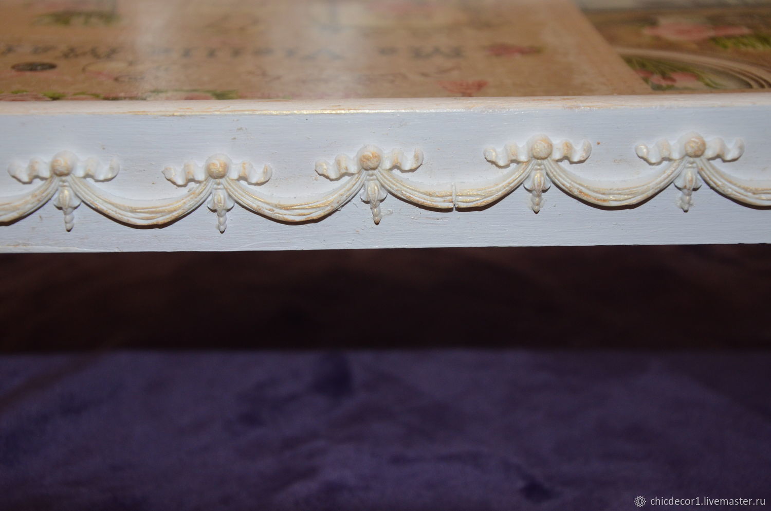 Поднос на ножках ""А ля винтаж"" в интернет-магазине на Ярмарке Мастеров | Утварь, Москва ...