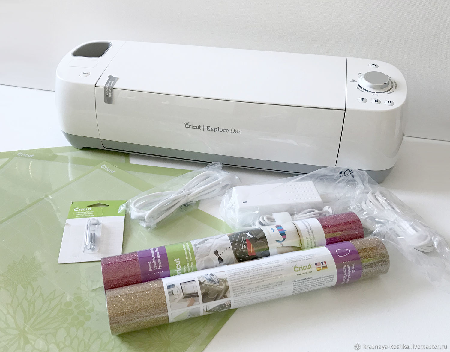 Настольный режущий плоттер Cricut Explore One в интернет-магазине ...