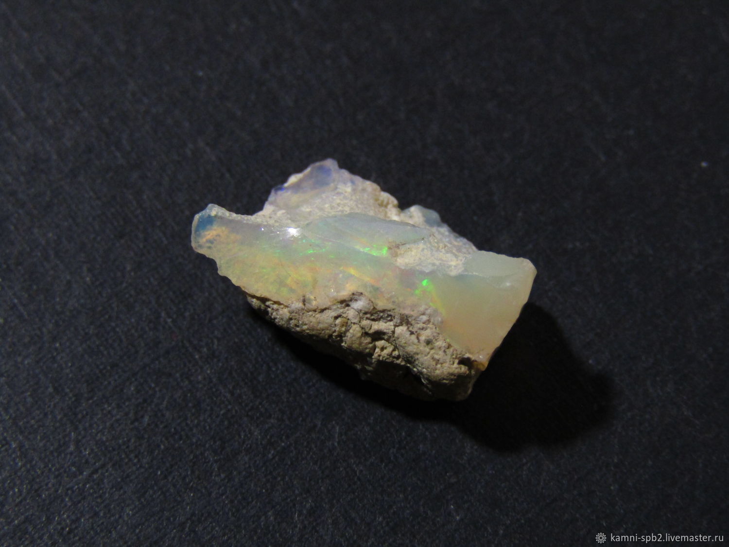 Опал благородный . Коллекционный образец купить в интернет-магазине ...