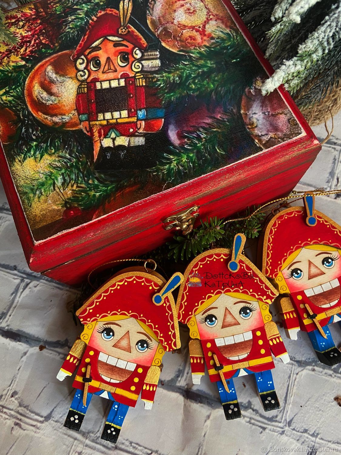 Щелкунчик деревянный - подвеска (номер 17) – купить на Ярмарке Мастеров – Q0940RU | Новогодние ...