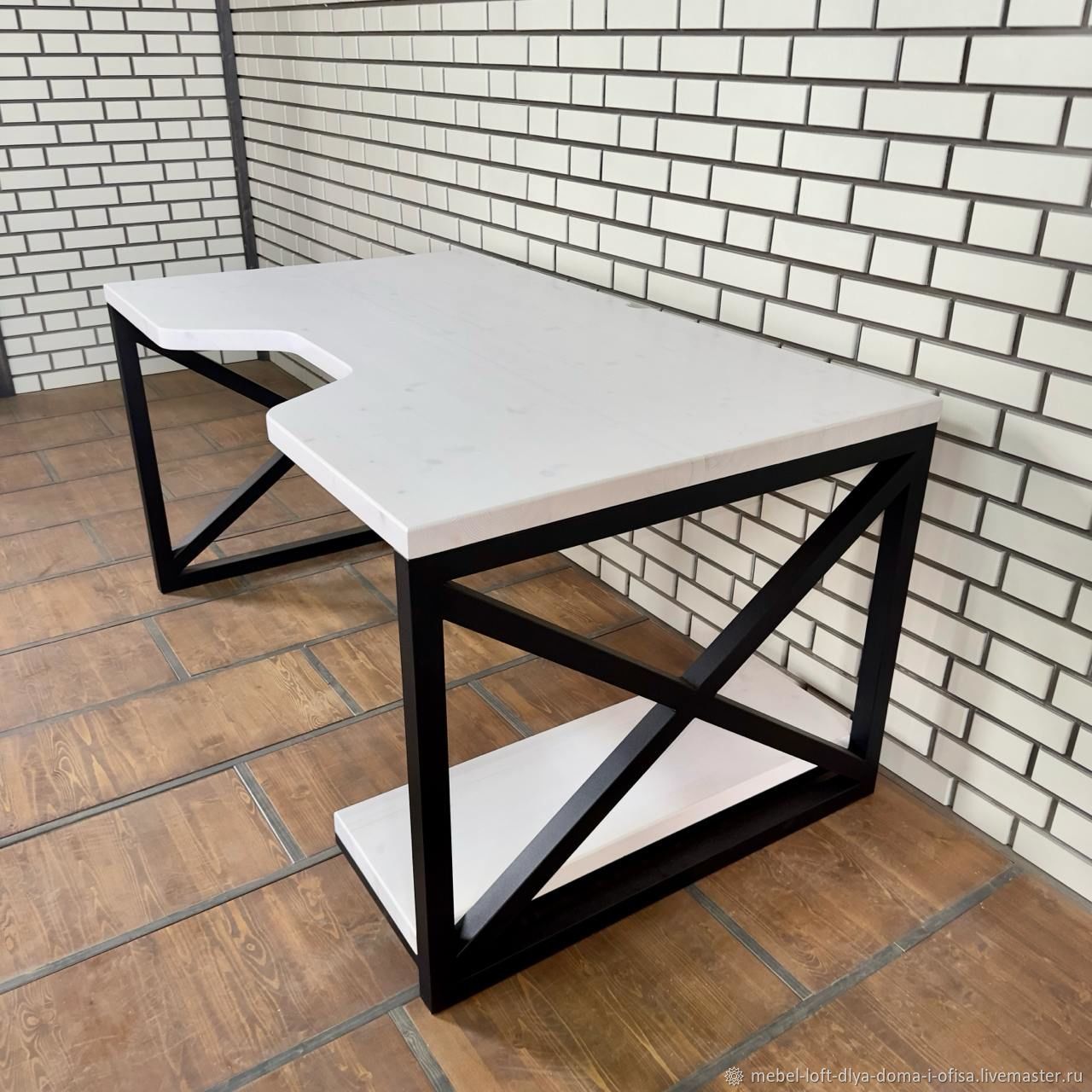 Столы: Игровой компьютерный стол в интернет-магазине Ярмарка Мастеров ...