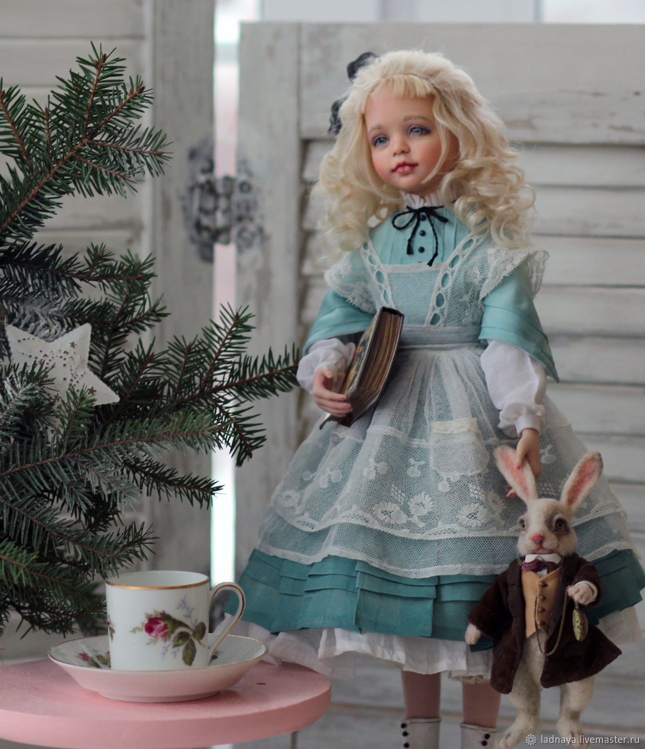 Alice (кукла по мотивам сказки"Алиса в стране чудес") в интернет ...