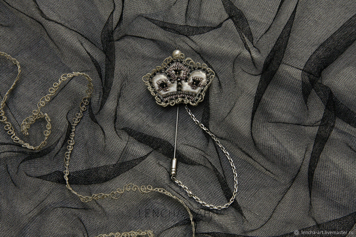 Брошь-игла: Брошь Корона – купить на Ярмарке Мастеров – RM4SQRU | Брошь ...