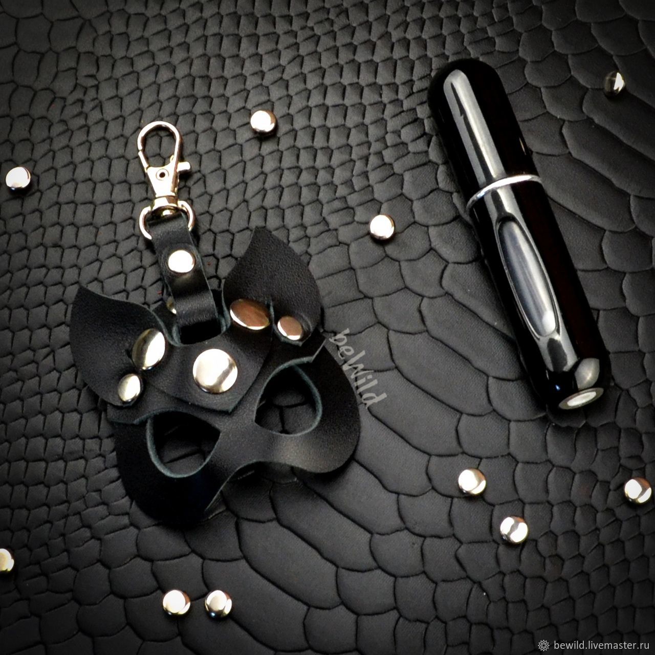 Брелок Маска Кошки Bad Kitty в интернет-магазине Ярмарка Мастеров по ...