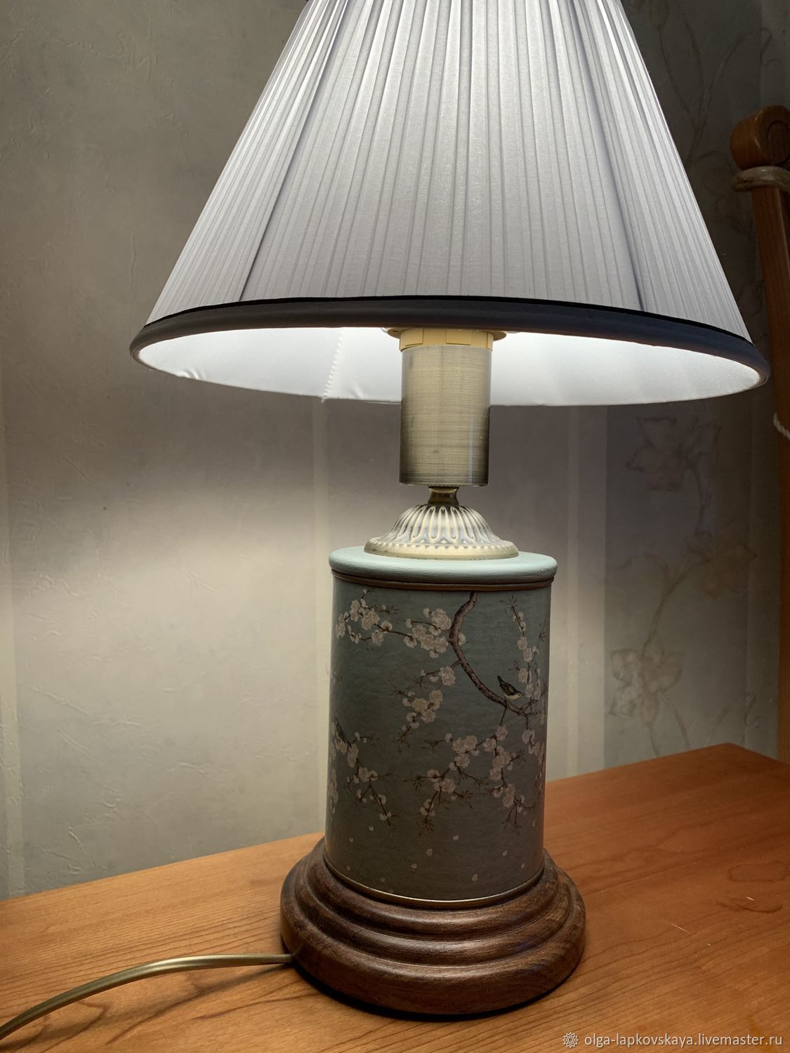 Настольная лампа "Весна" купить в интернет-магазине Ярмарка Мастеров по ...