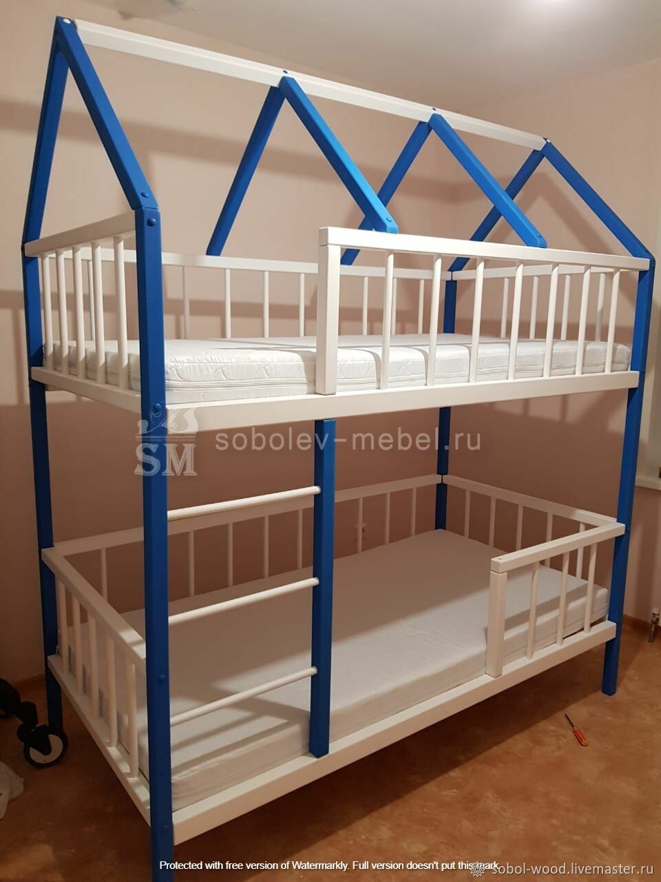Кровать двухъярусная домиком в интернет-магазине Ярмарка Мастеров по ...