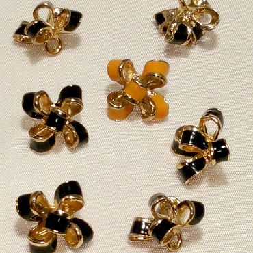 Пуговицы – Купить на Ярмарке Мастеров | Аксессуары и материалы для ...