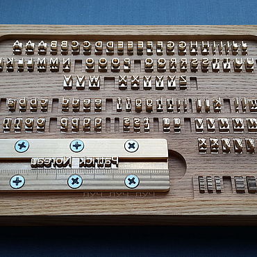 Наборный штамп русско-английский заглавные+строчные – заказать на ...