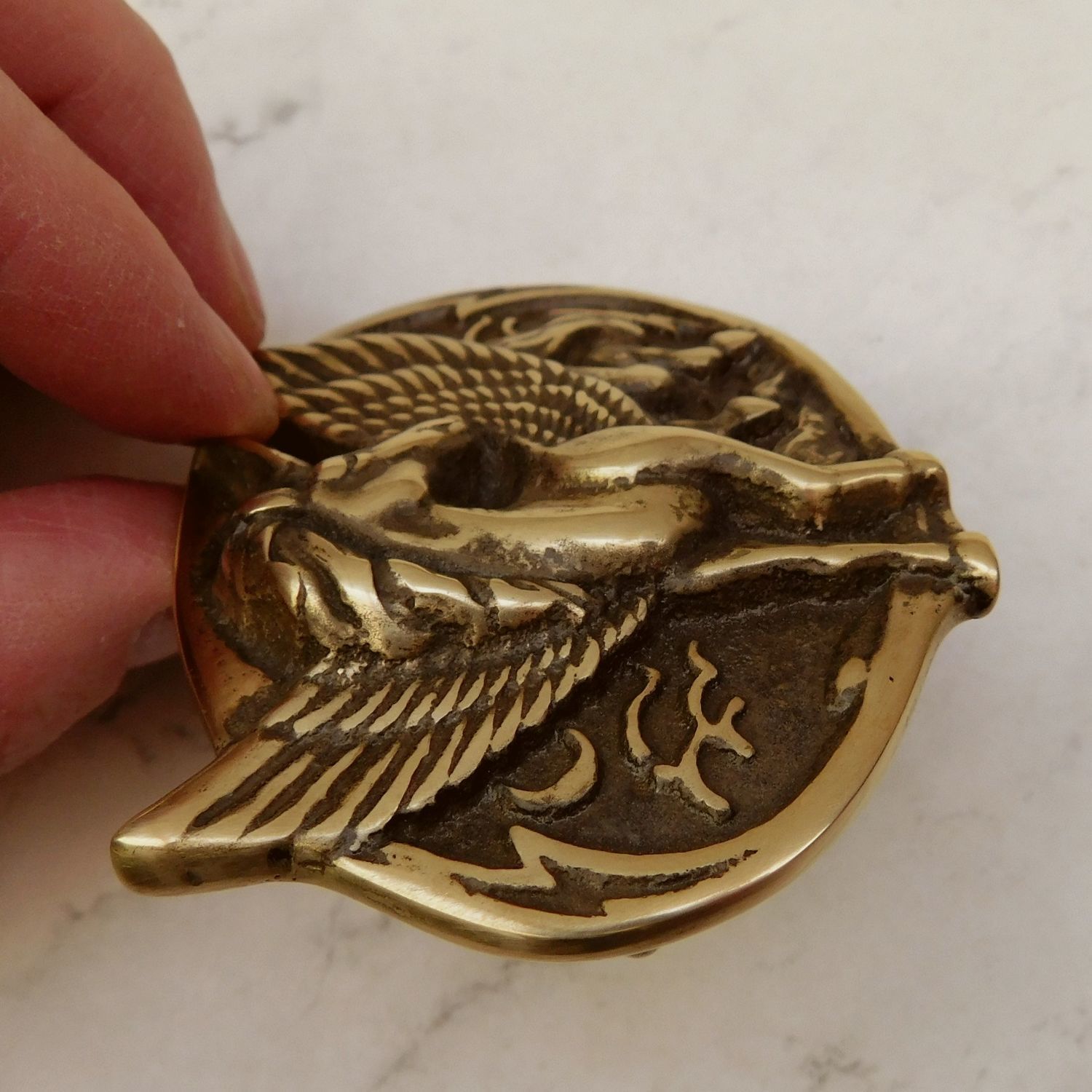 Пряжка декоративная #15 "Единорог", латунь пат., 39мм, тип 2 купить в ...