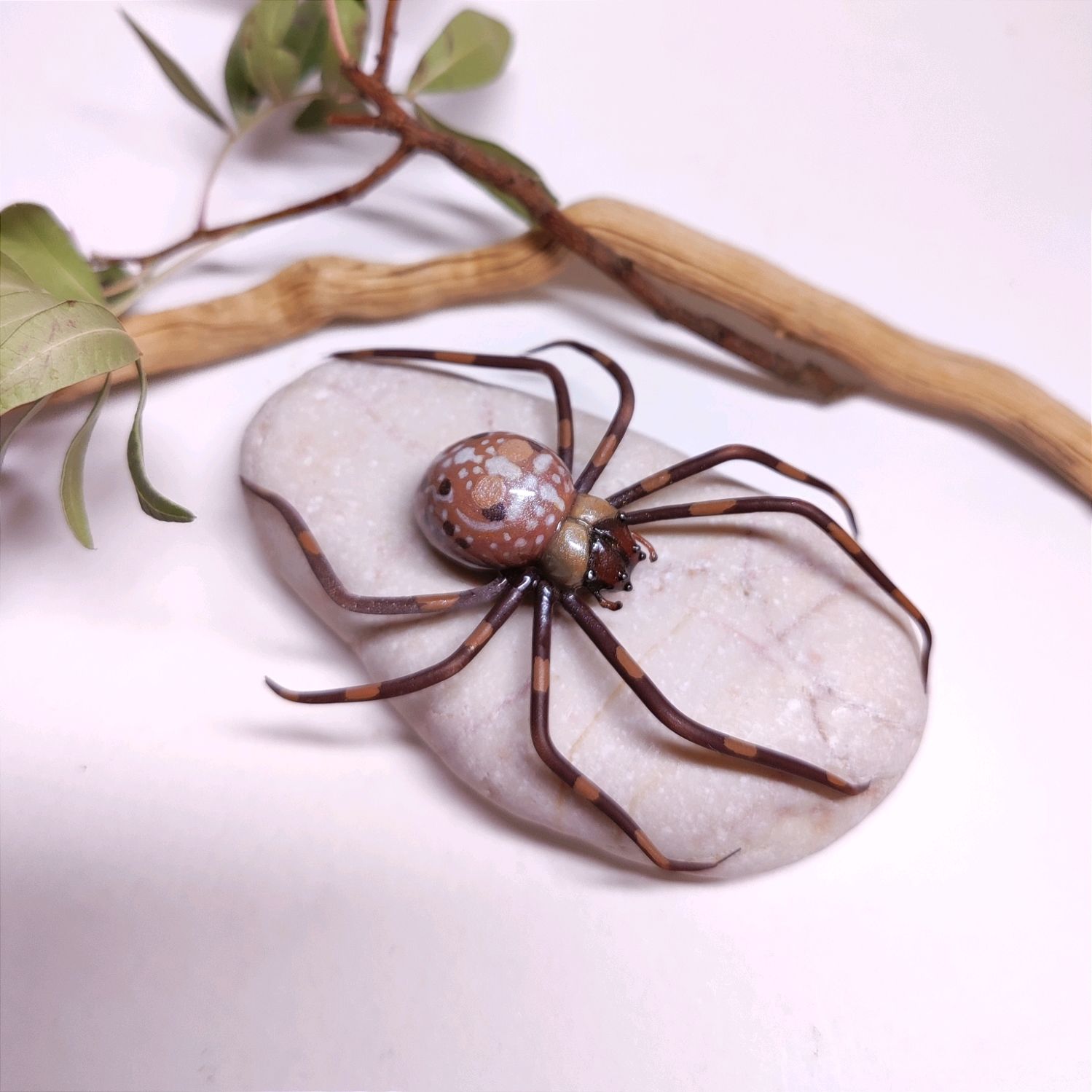 Паук крестовик. Araneus (фигурка) в интернет-магазине Ярмарка Мастеров ...