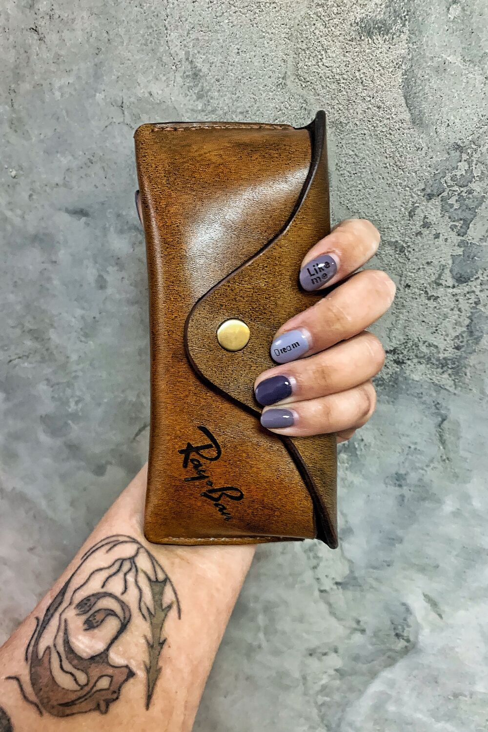 Очечник из кожи с гравировкой в интернет-магазине Ярмарка Мастеров по ...