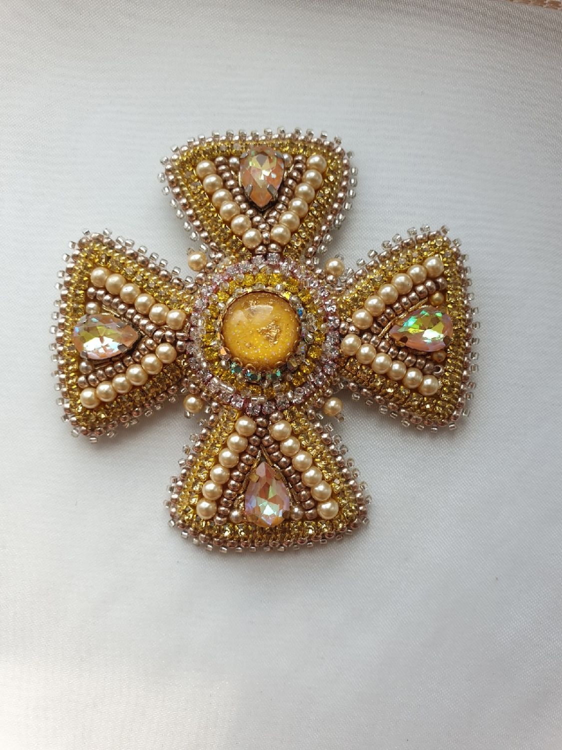 Брошь ручной работы орден из бисера и бусин купить в интернет-магазине ...