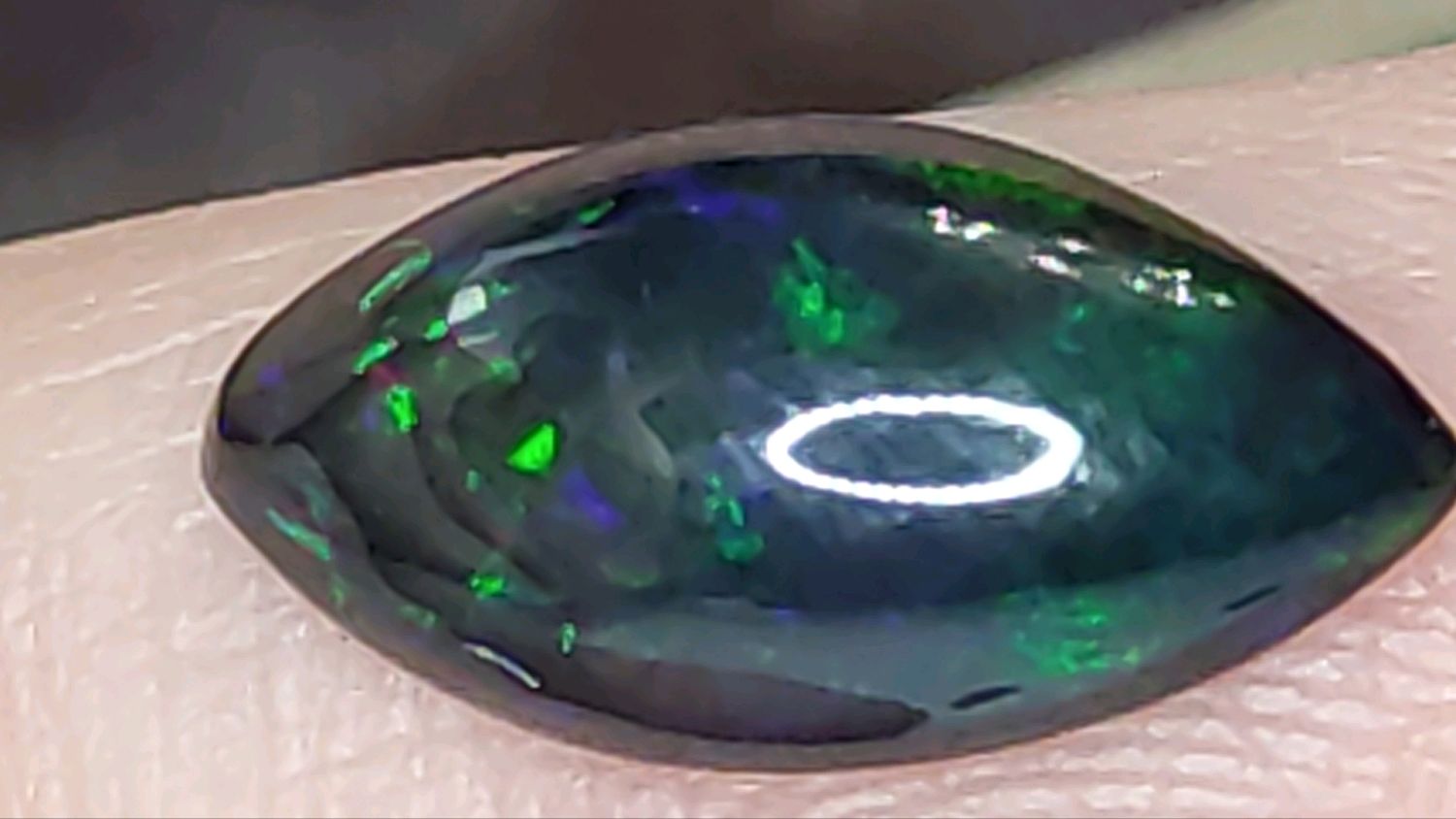 Опал черный купить в интернет-магазине Ярмарка Мастеров по цене 5000 ...