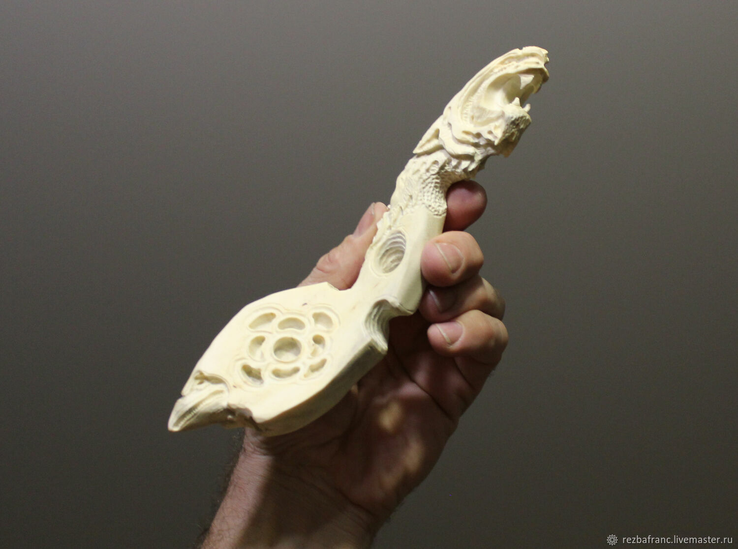 Ложка цацал - Волк и Ворон ( рог лося) н33 купить в интернет-магазине ...