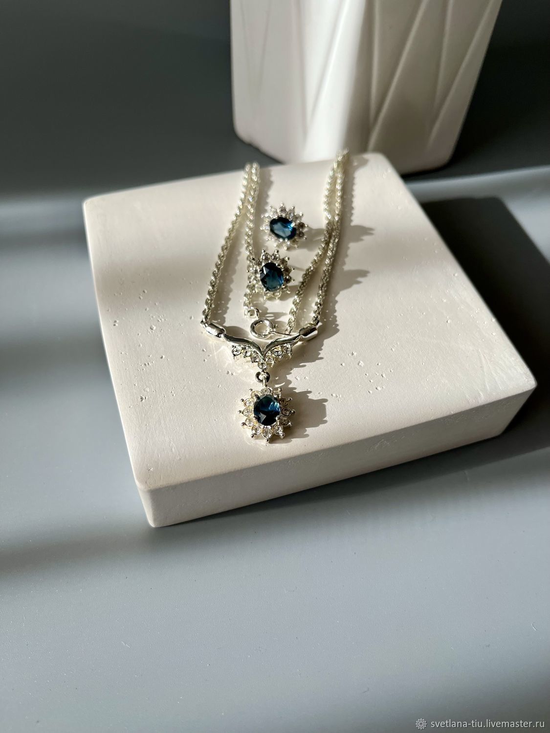 Винтаж: Комплект украшений -колье и серьги от компании Roman купить в ...