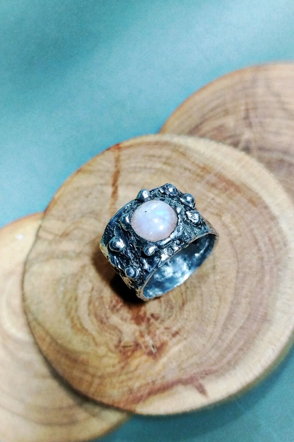 Кольцо с лунным камнем купить в интернет-магазине Ярмарка Мастеров по ...
