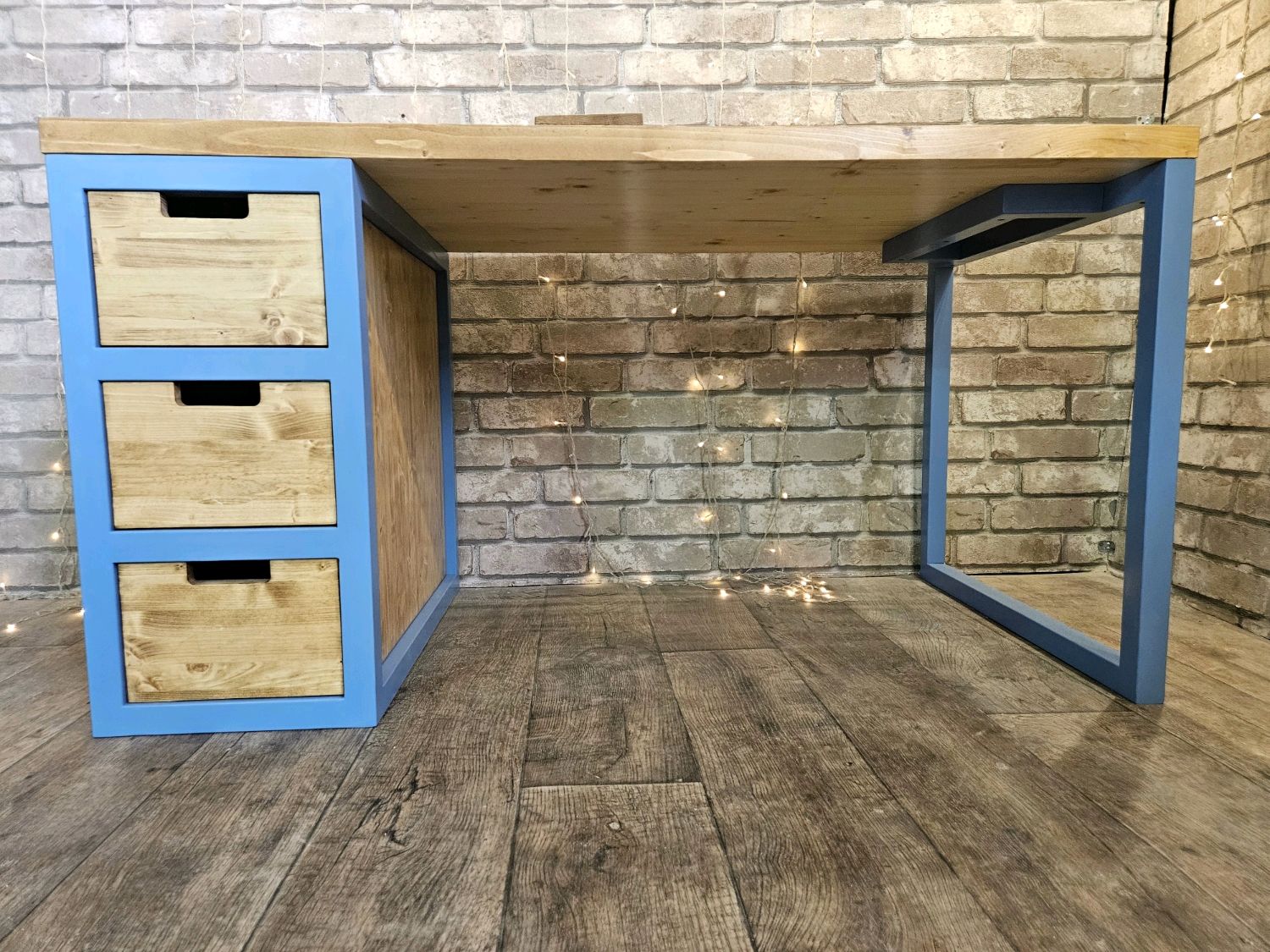 Стол письменный, с ящиками на заказ в интернет-магазине Ярмарка ...