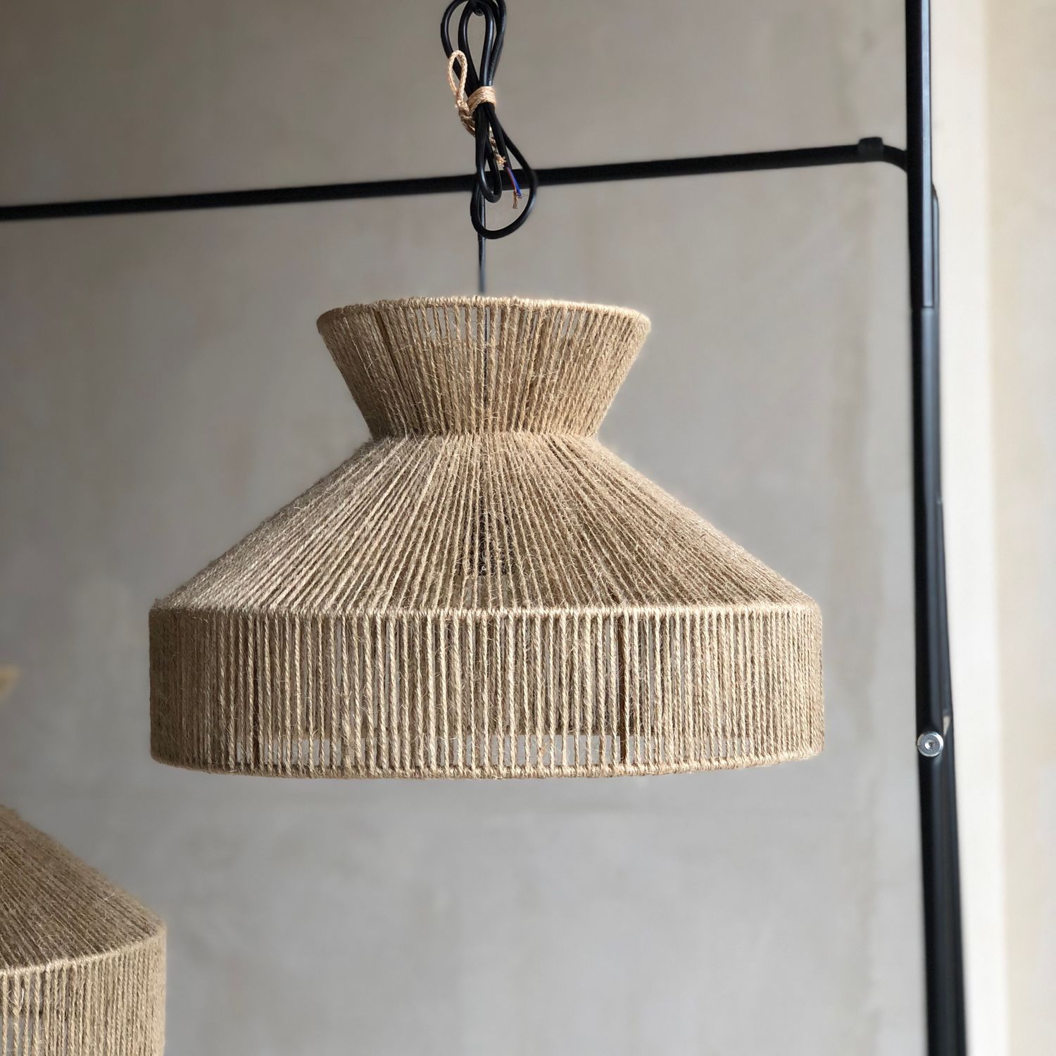Плетеный светильник. d40. Плетеная люстра Бали. Светильник из джута в ...