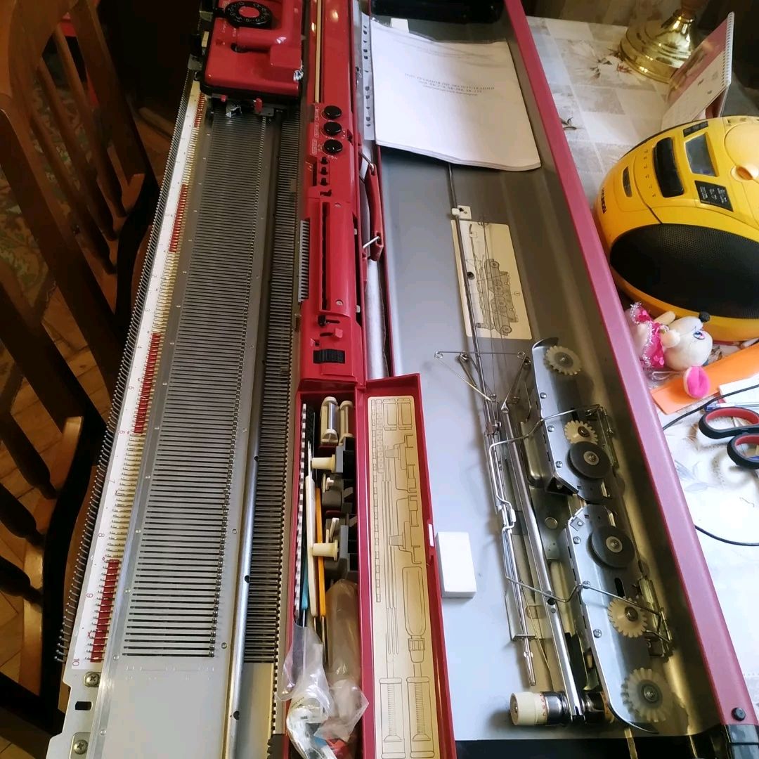 Японская вязальная машина Silver Reed SK700, 5 класс купить в интернет ...