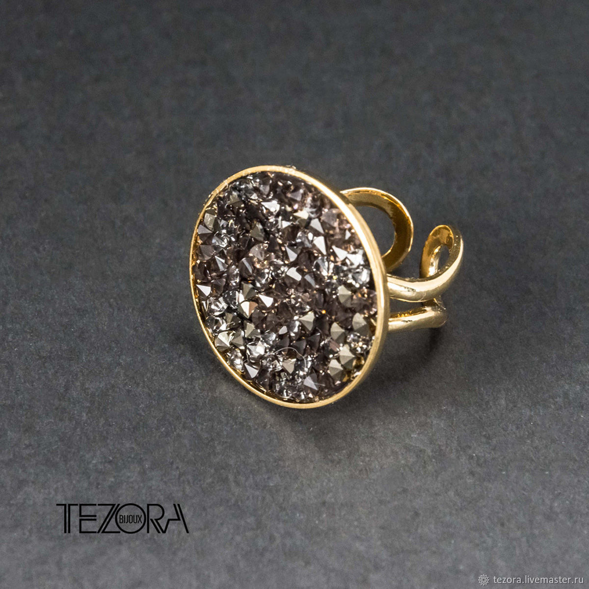 Кольцо ДРУЗА / ЧЕРНОЕ ЗОЛОТО 25 мм позолоченное со вставкой Сваровски ...