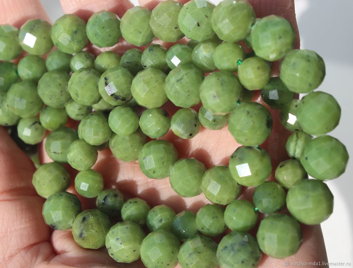 Нефрит с огранкой 10мм купить в интернет-магазине Ярмарка Мастеров по ...