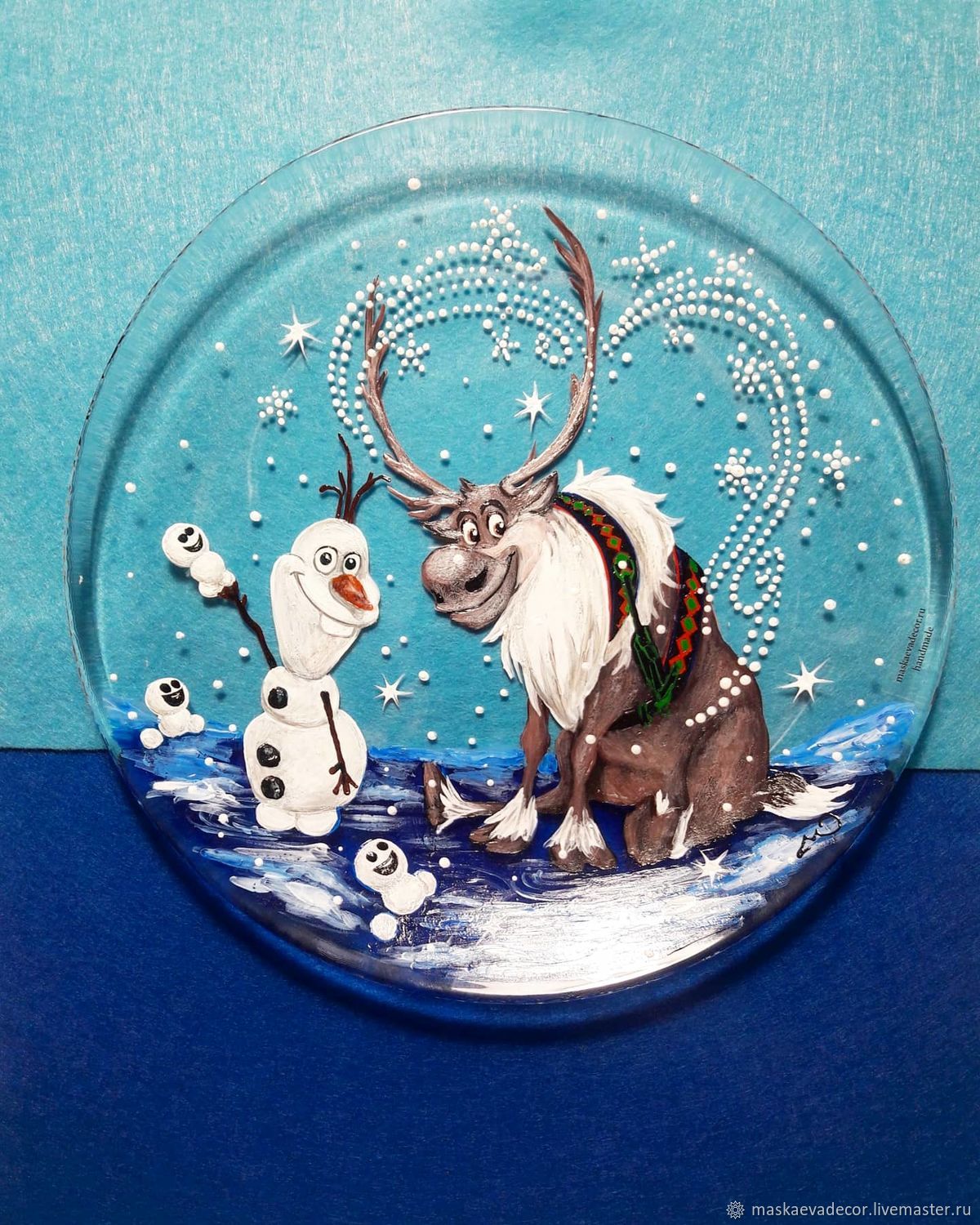 Тарелка с росписью: Холодное сердце. Олаф, Свен и снеговики!) на заказ ...