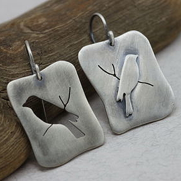 Серьги классические – купить на Ярмарке Мастеров | Ручная работа и хенд ...