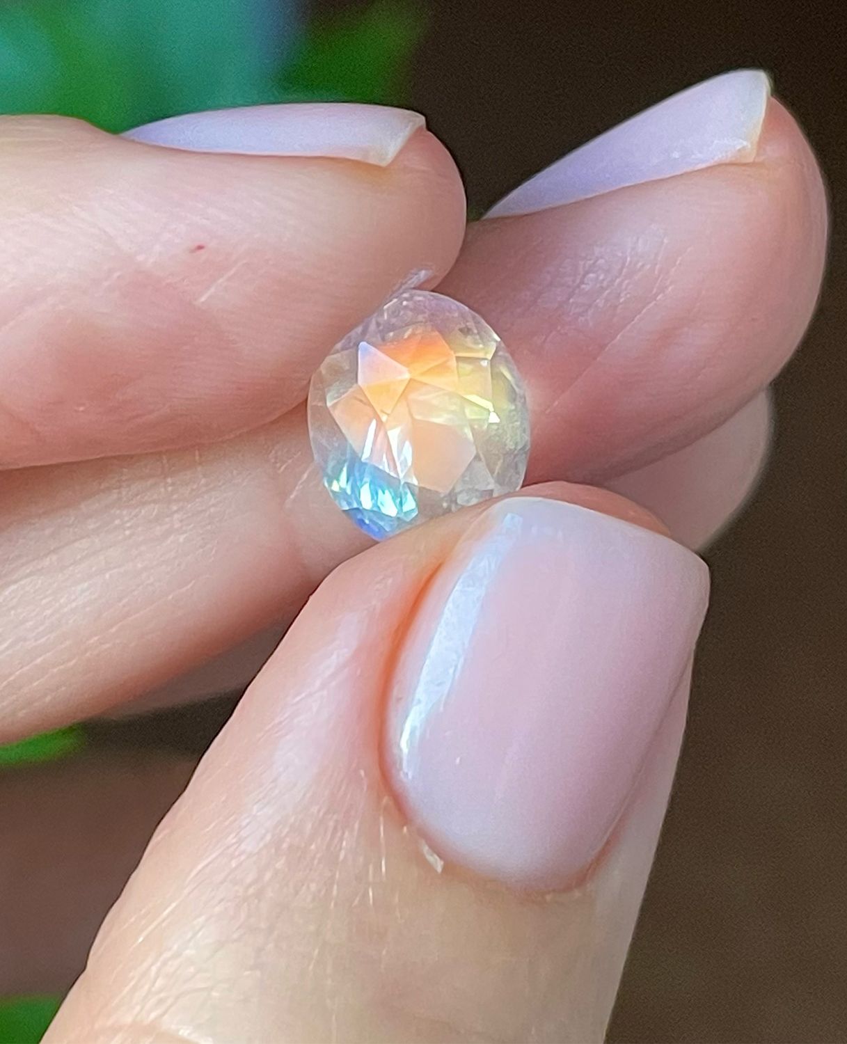 Продано! Радужный лунный камень . 3.35 ct. Натуральные камни в интернет ...