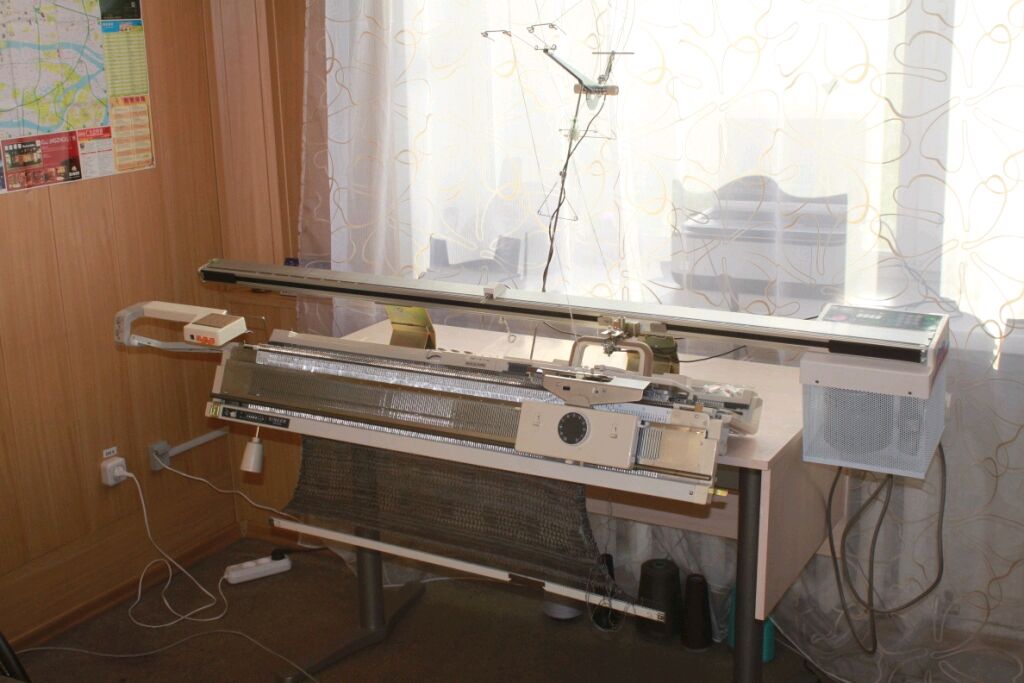 Вязальная машина Silver Reed sk 840/srp 60N 6 класса с электроприводом ...