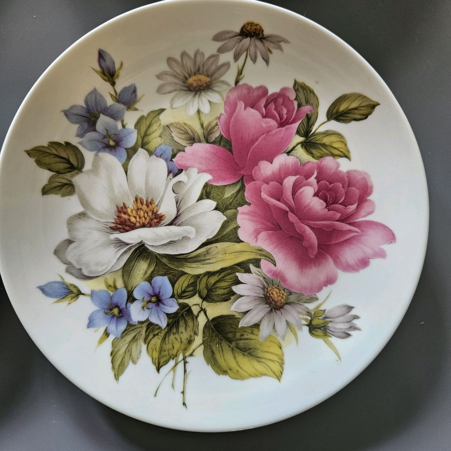 Винтаж: Настенные тарелки "Цветы". Kaiser. 20 см купить в интернет-магазине Ярмарка Мастеров по ...