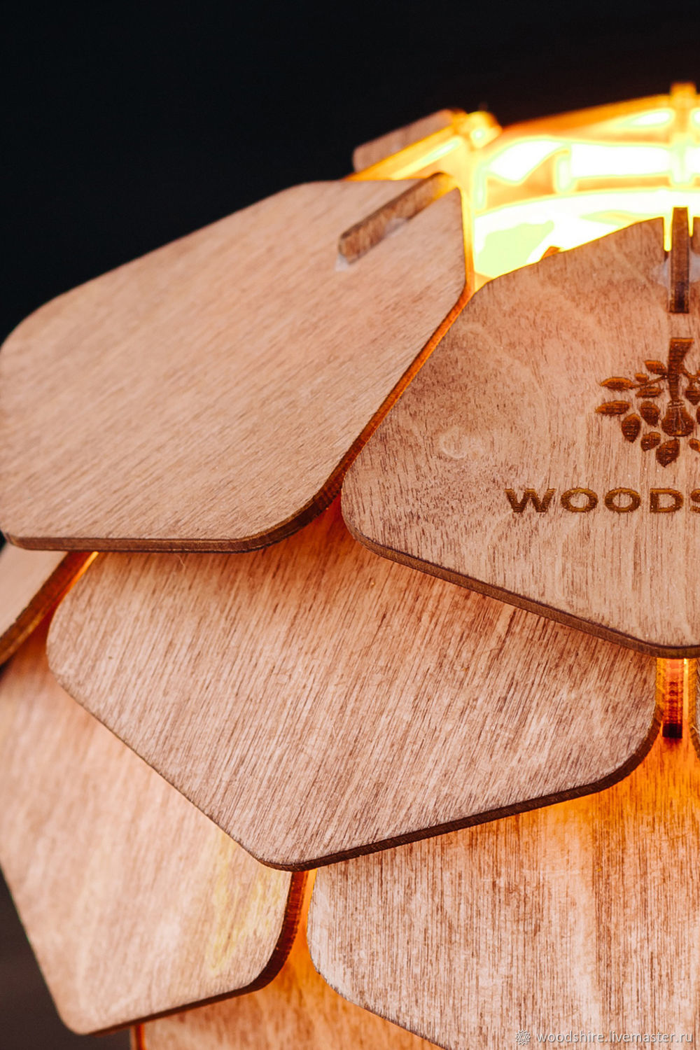 Настольный деревянный светильник Астеко мал махагон, лампа из дерева в ...